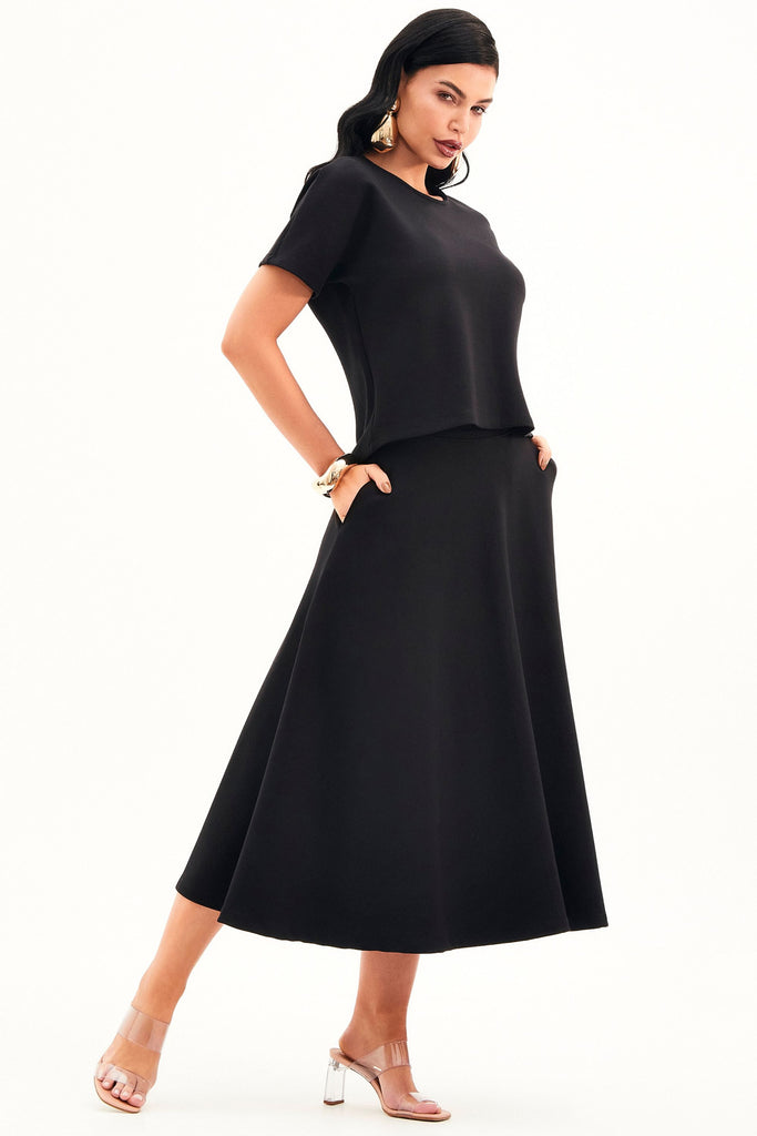 Saia Midi Evasê Comfort Office Preta – Modab